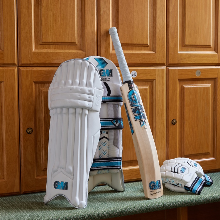 Chase Cricket Bats | Handcrafted English Willow | VKS